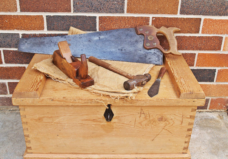 17 Best Bartering Items to Stockpile for When SHTF – Super Prepper