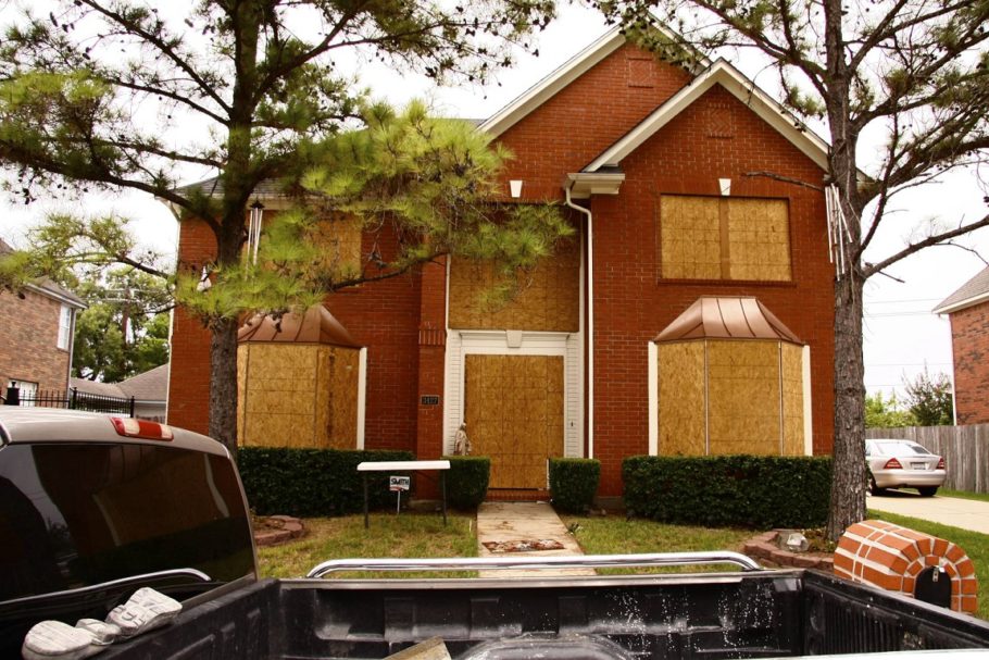 How to Quickly Prepare Your Home for a Hurricane – Super Prepper